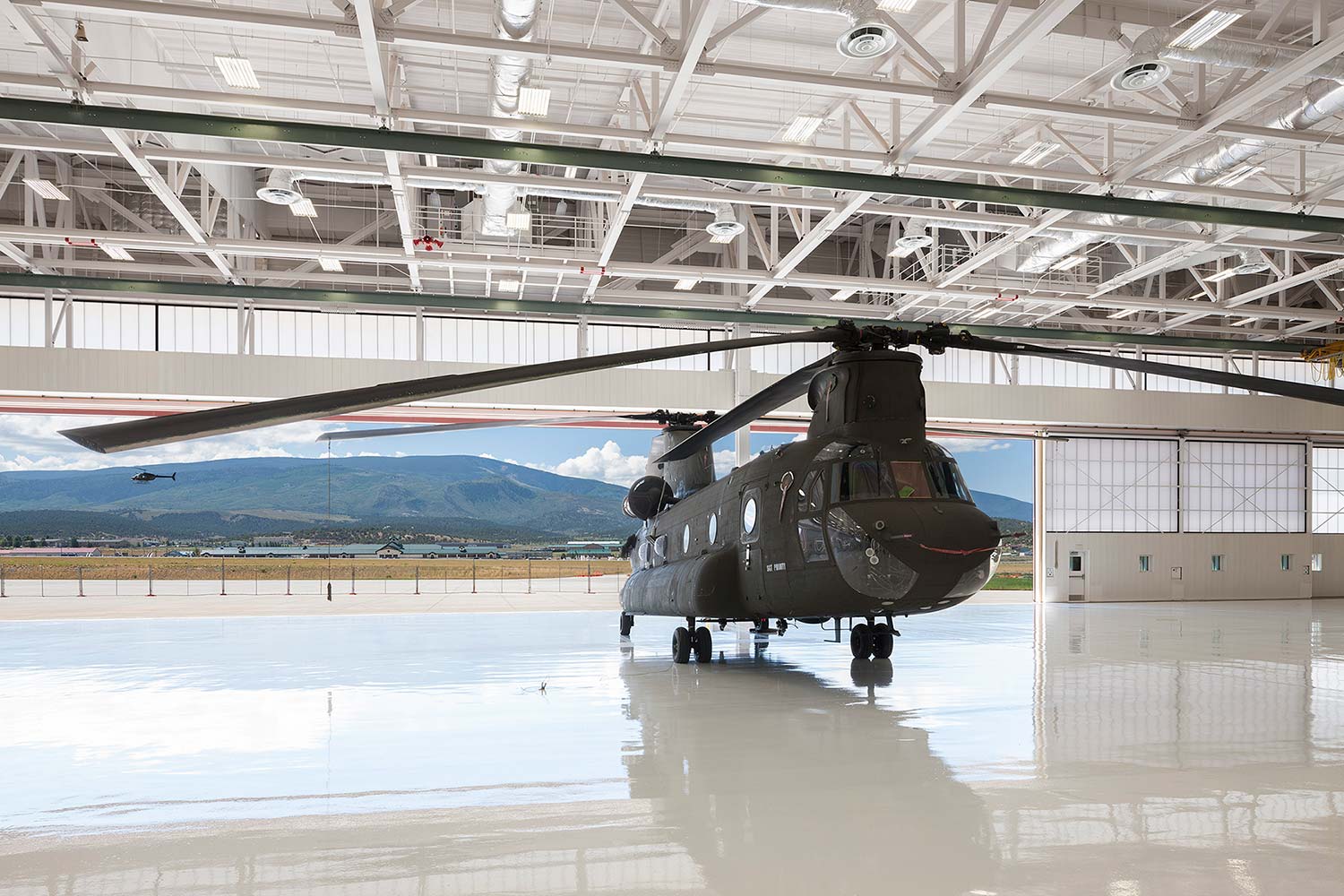 High Altitude Army Aviation Training Site (HAATS) - Hensel Phelps
