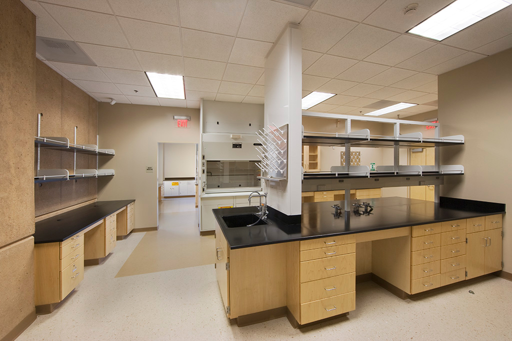 UC Irvine Engineering Unit 3 - Hensel Phelps